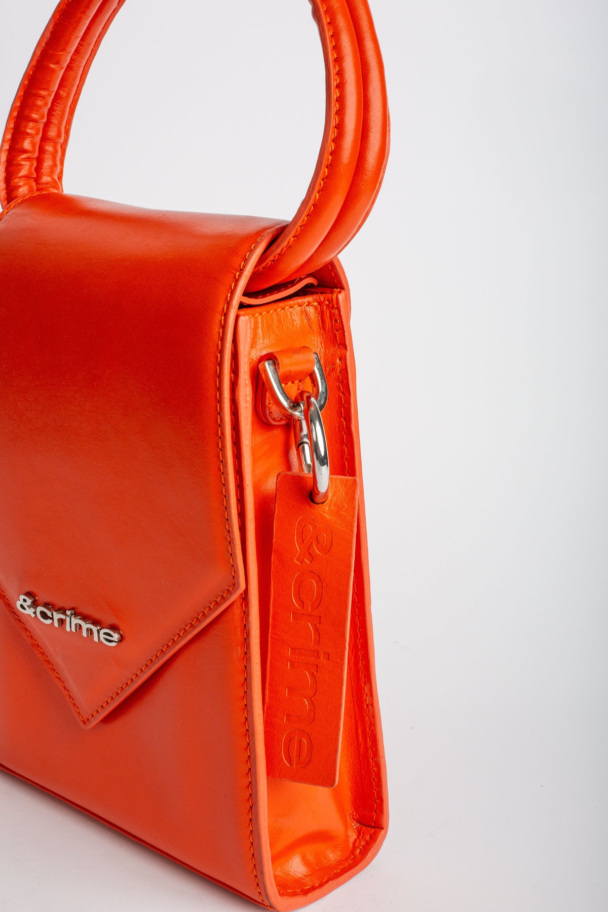 Clue Three Orange | &crime